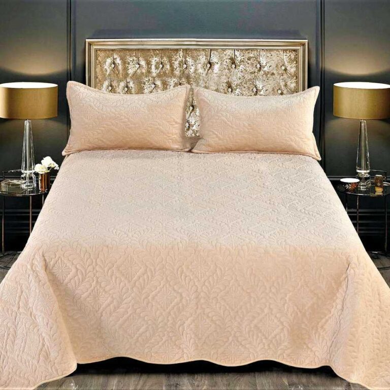 Cuverturi Pat | Cuvertura Pat Matlasata de la 99 Lei | Pufulino 🐼