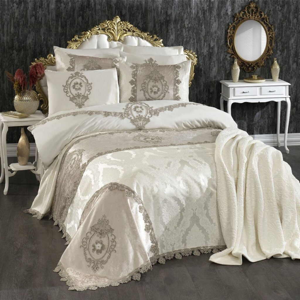 Set Luxury LUCY 6 Piese: Cuvertura, Cearsaf de Pat + 4 Fete de Perna ...